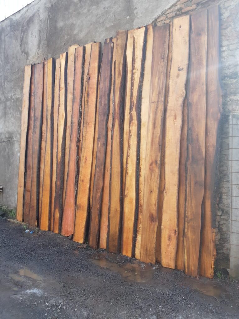 Madera rústica rauli – Comercial Los Angeles